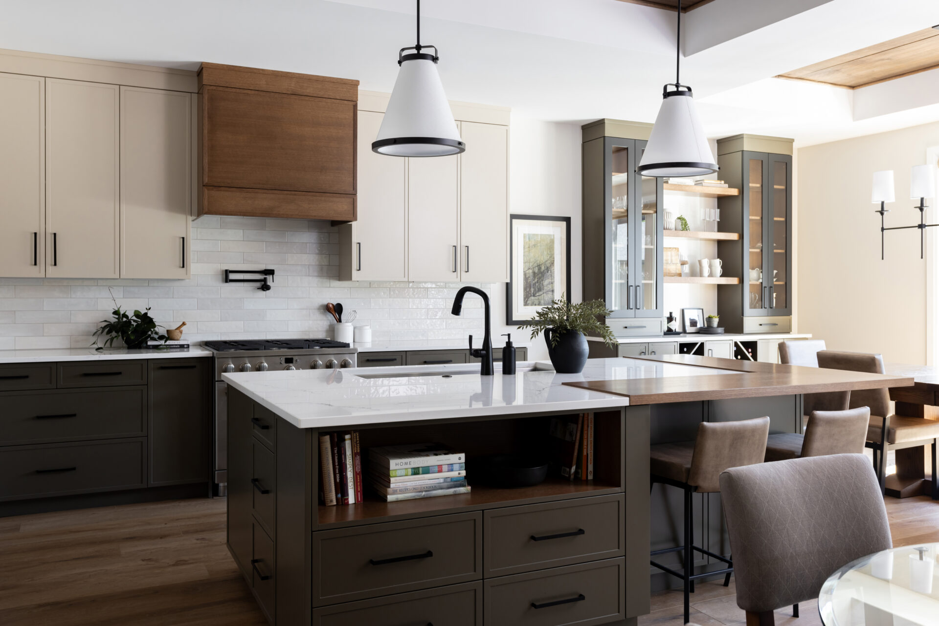 Red Oak Residence – Windmill Cabinet Shop Ltd.